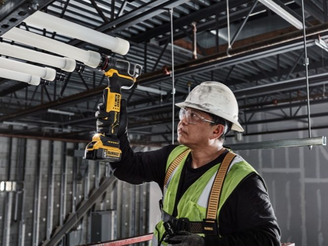 DEWALT 20V MAX XR 1-1/2 IN. PEX EXPANDER | phcppros