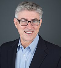 Taco Presents Robert Bean with the Dan Holohan Comfort Award | phcppros